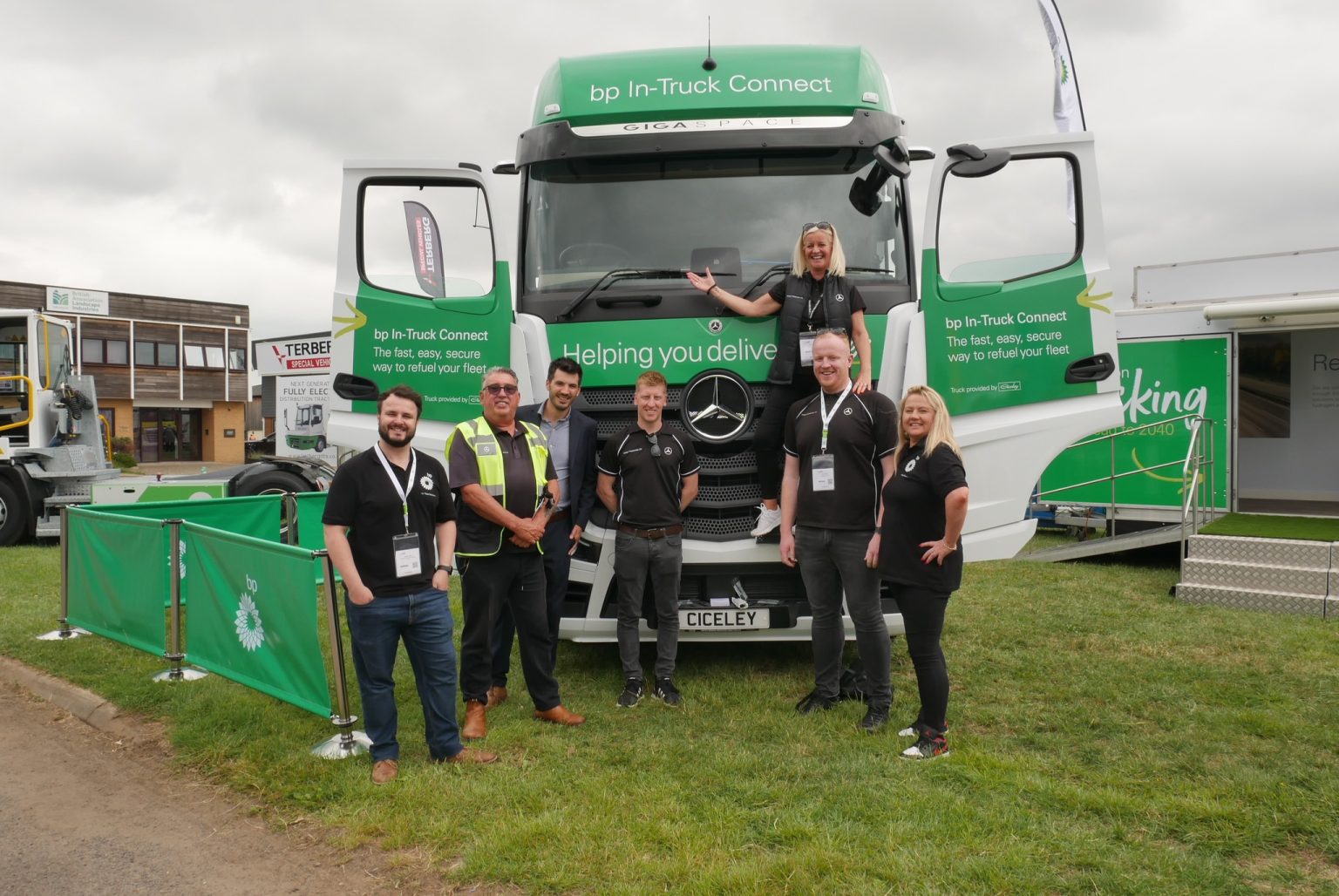 BP Fuel Cards - Connect Your Fleet | Mercedes-Benz Van and Truck Sales ...